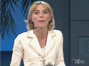 articoli da web sul ritorno delle repliche di "Non è la Rai"