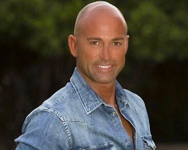 Stefano Bettarini ritrova il sorriso con L'isola. LA FOTO - LaNostraTv