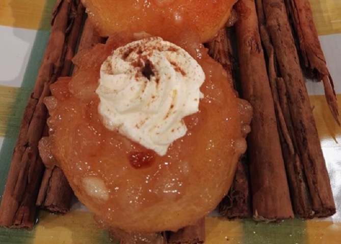 La prova del cuoco: babà alla mela annurca e cannella di Sal De Riso ...