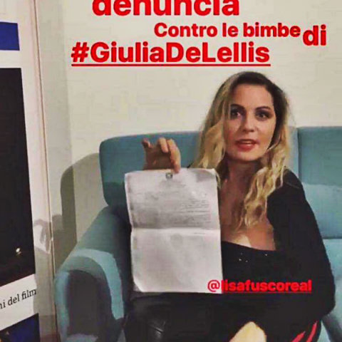 Pomeriggio 5, Lisa Fusco querela i fan di Giulia De Lellis (FOTO ...