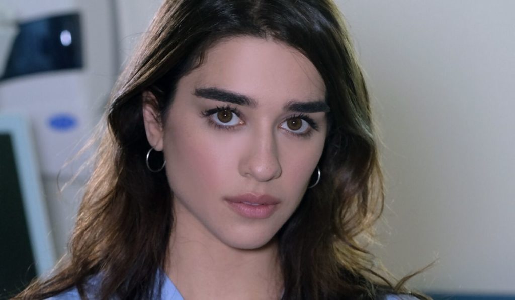 Anticipazioni Doc - Nelle tue mani, Elisa Russo: "Vorrei essere più ...