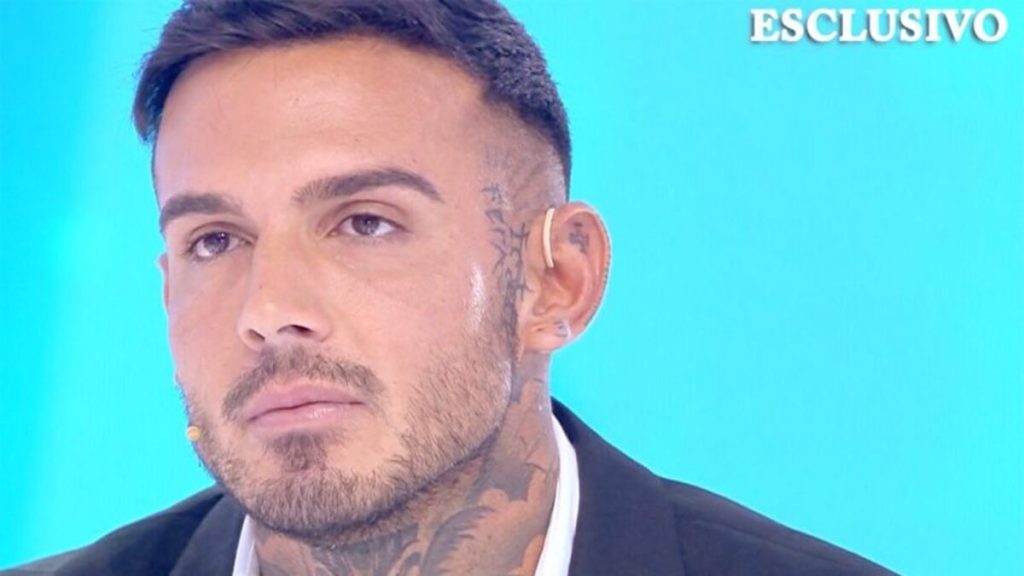 Lucas Peracchi pronto a tutto per L’Isola: “Ilary, lo farei solo per te ...