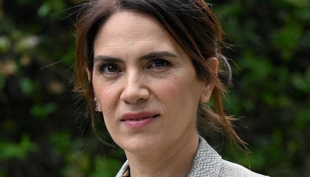 Sei donne, Maya Sansa è Anna Conti: "Nasconde un passato difficile ...