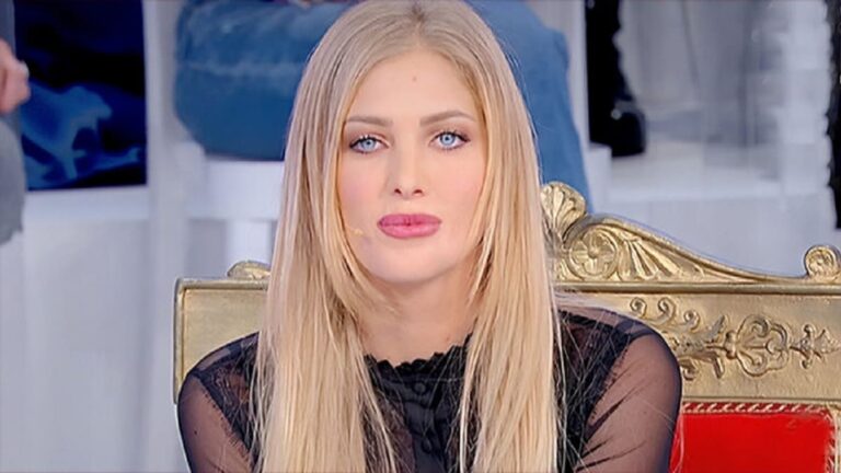Uomini e Donne puntata oggi: coppia va via, Nicole Santinelli sotto ...
