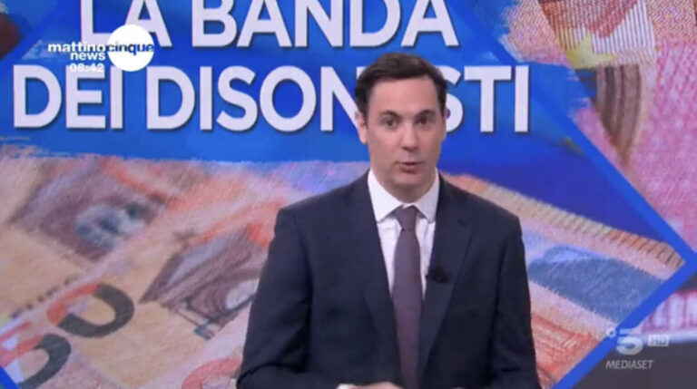 Mattino Cinque, Francesco Vecchi sconvolto in diretta: "E ...