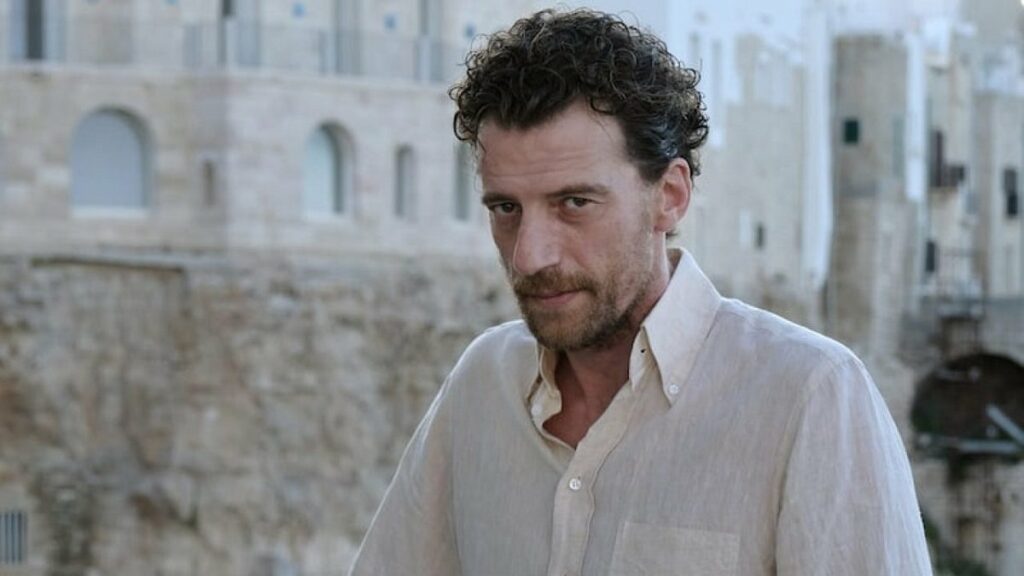 Don Matteo, Maurizio Lastrico via dalle riprese. L'annuncio: "Presto ...