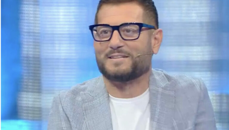 Enrico Papi, clamoroso retroscena sul suo nuovo programma: “C’è ...