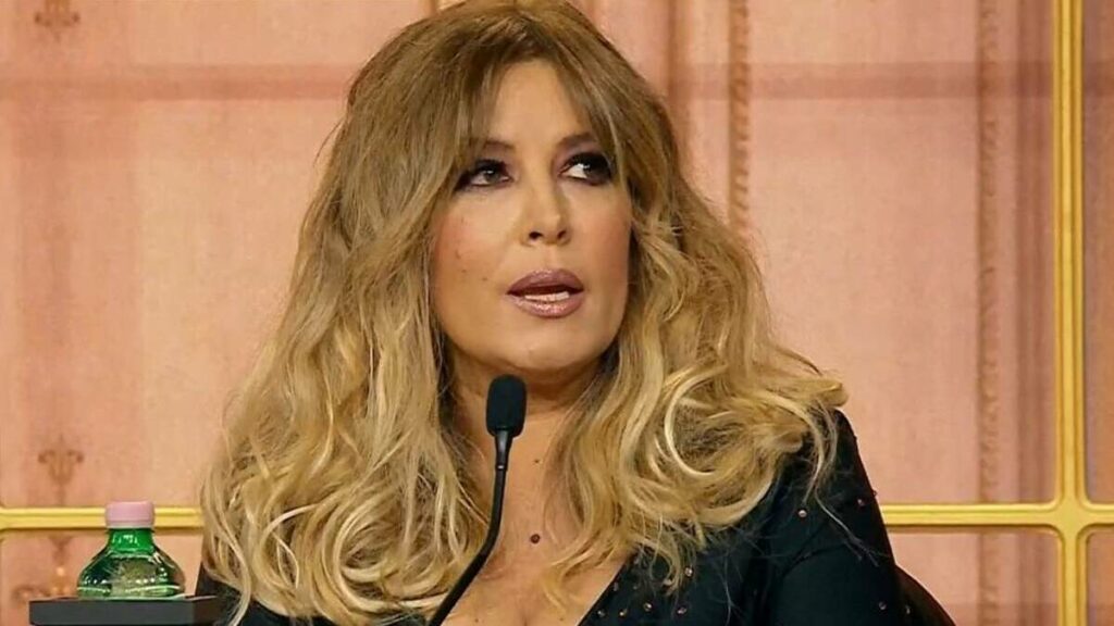 Ballando con le stelle, la replica di Selvaggia Lucarelli a Simona Izzo ...