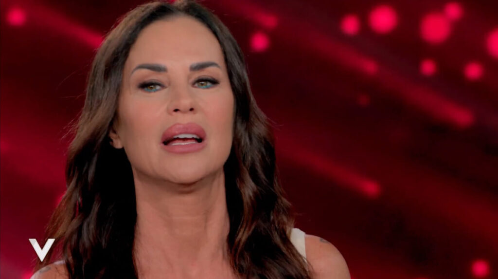 Verissimo, lutto per Antonella Mosetti prima de L'Isola: "E' difficile ...