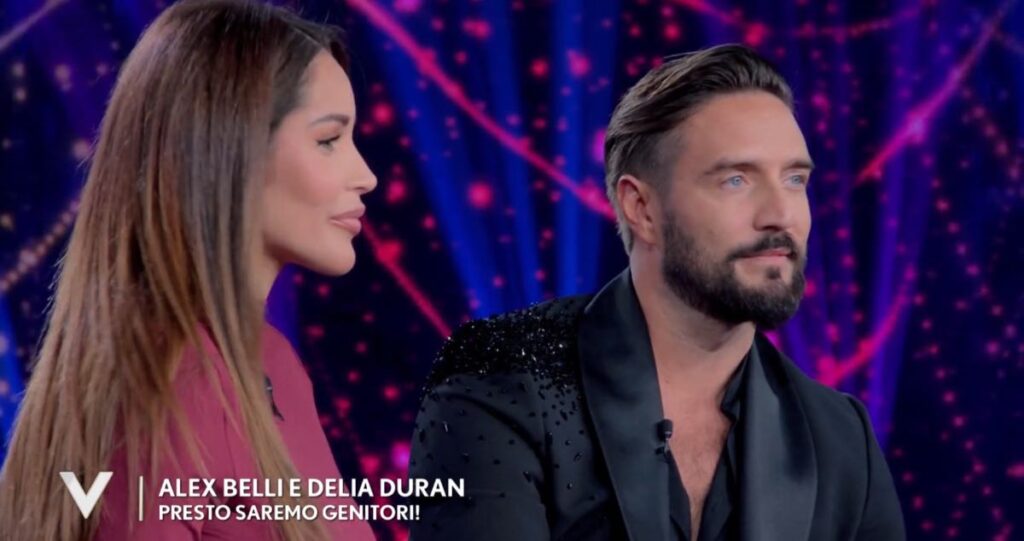 Alex Belli e Delia Duran svelano il sesso del bambino e quando nascerà ...